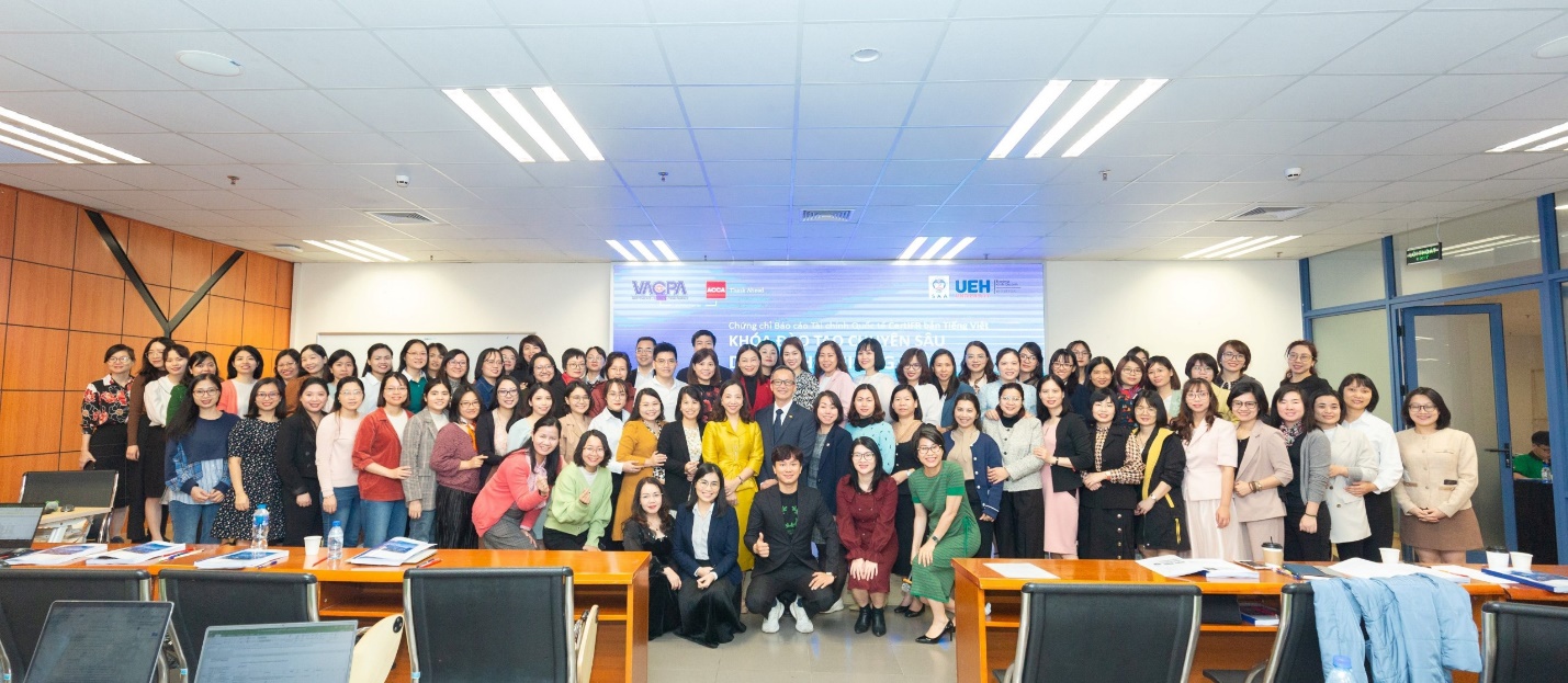 GIẢNG VIÊN KHOA KTKT GIẢNG DẠY KHÓA ĐÀO TẠO IFRS DÀNH CHO GIẢNG VIÊN ...